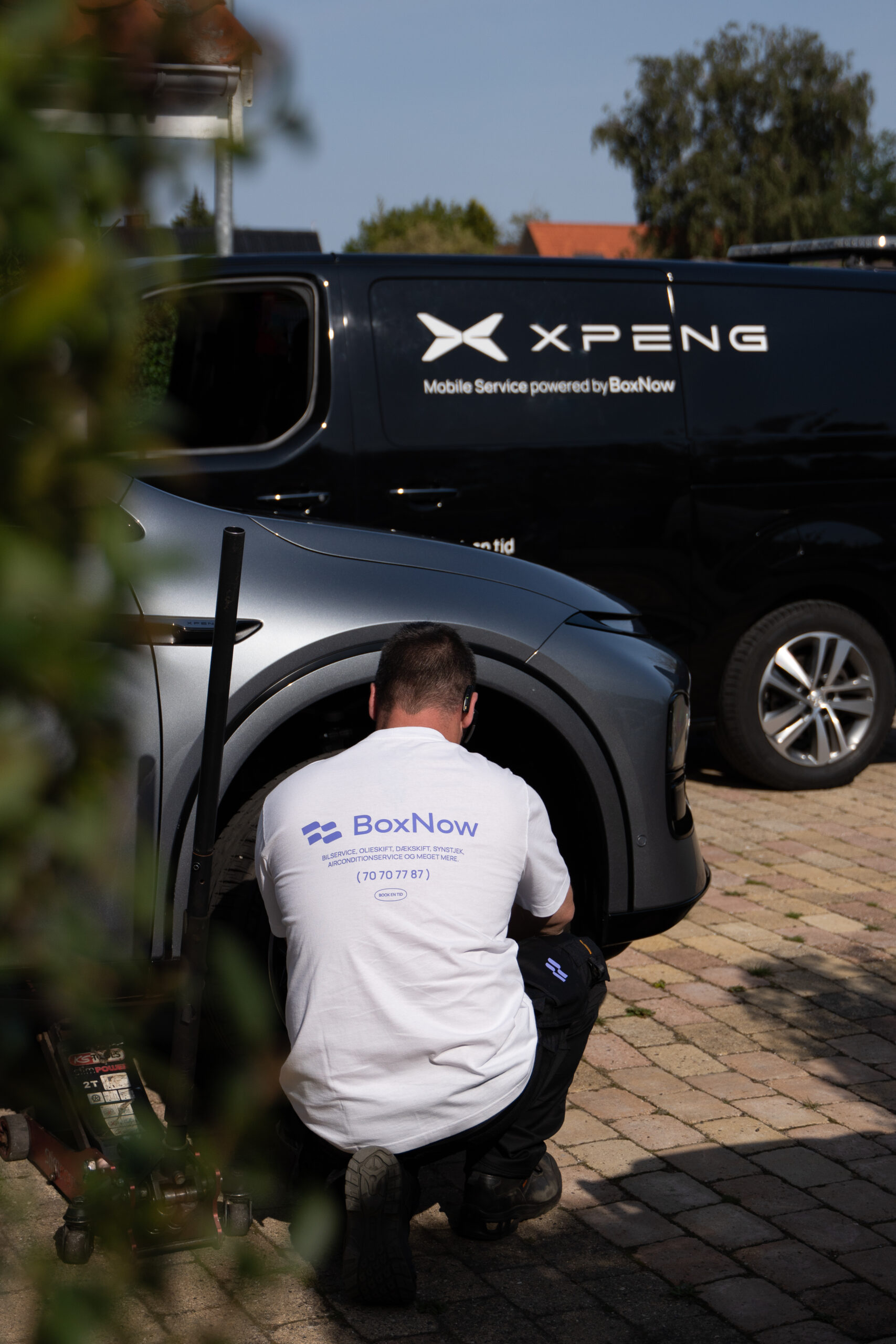 Autoriseret XPENG-værksted og service hjemme hos dig - BoxNow